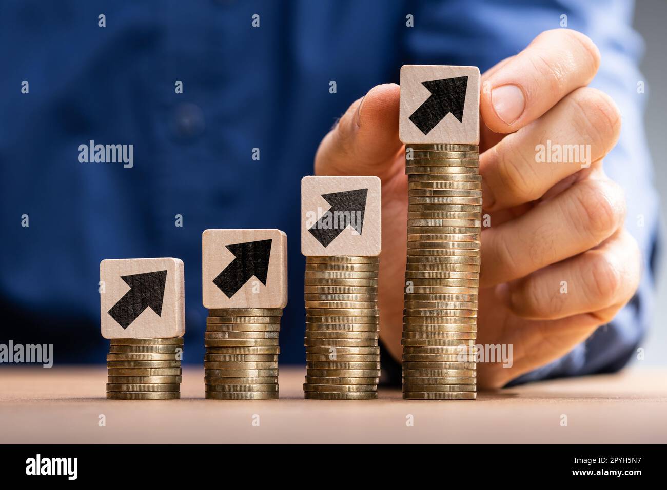 Salary rise hi-res stock photography and images - Alamy