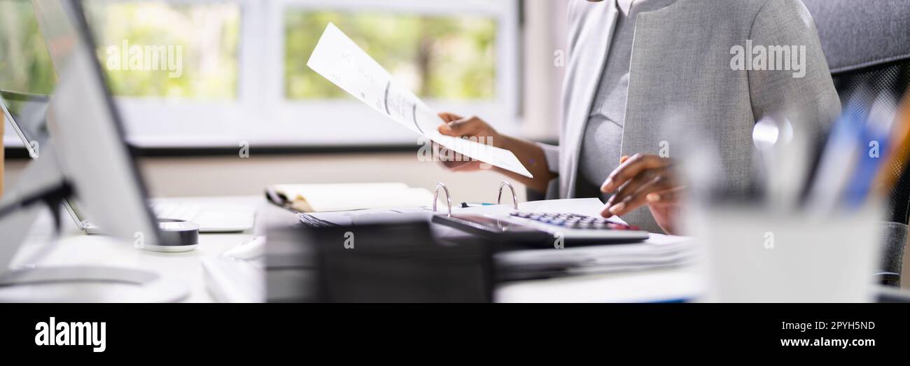 Black african accountant woman hi-res stock photography and images - Alamy