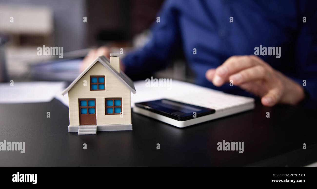 Doing calculation hi-res stock photography and images - Alamy