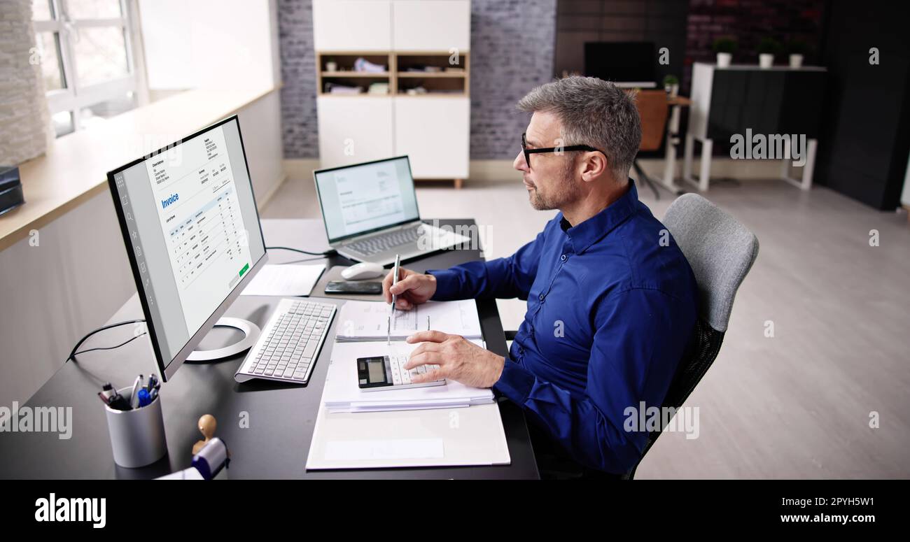 E Invoice And Digital Receipt Statements Stock Photo - Alamy