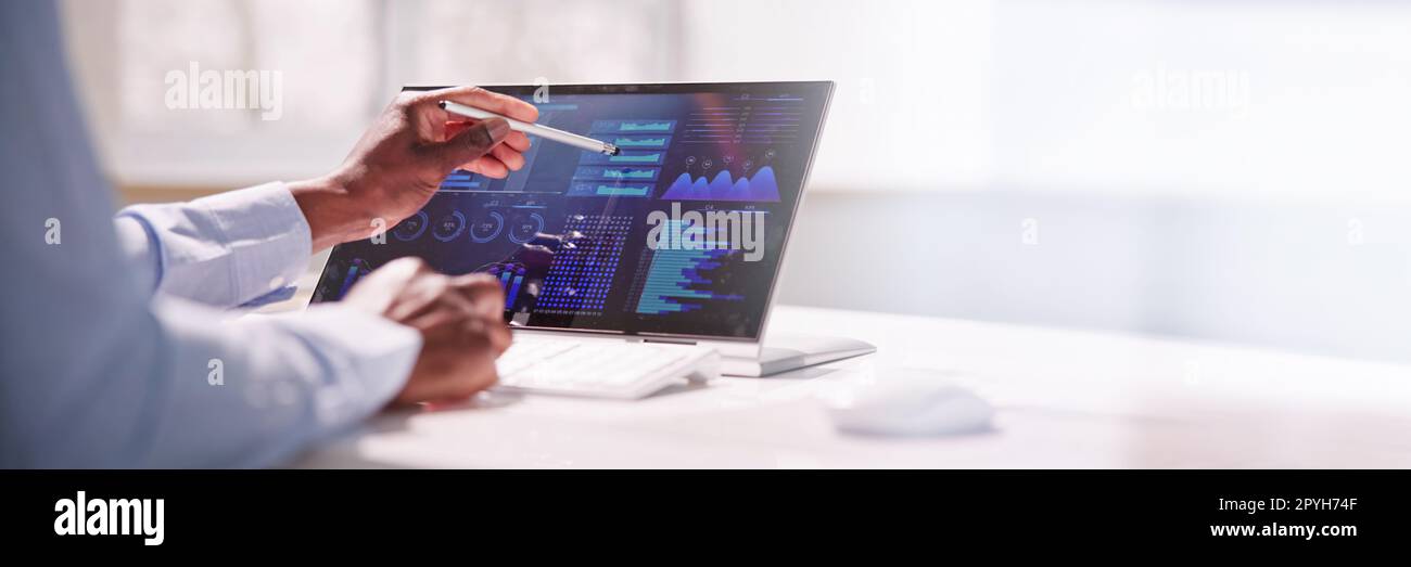 Data Analyst Using Data Analytics KPI Stock Photo - Alamy