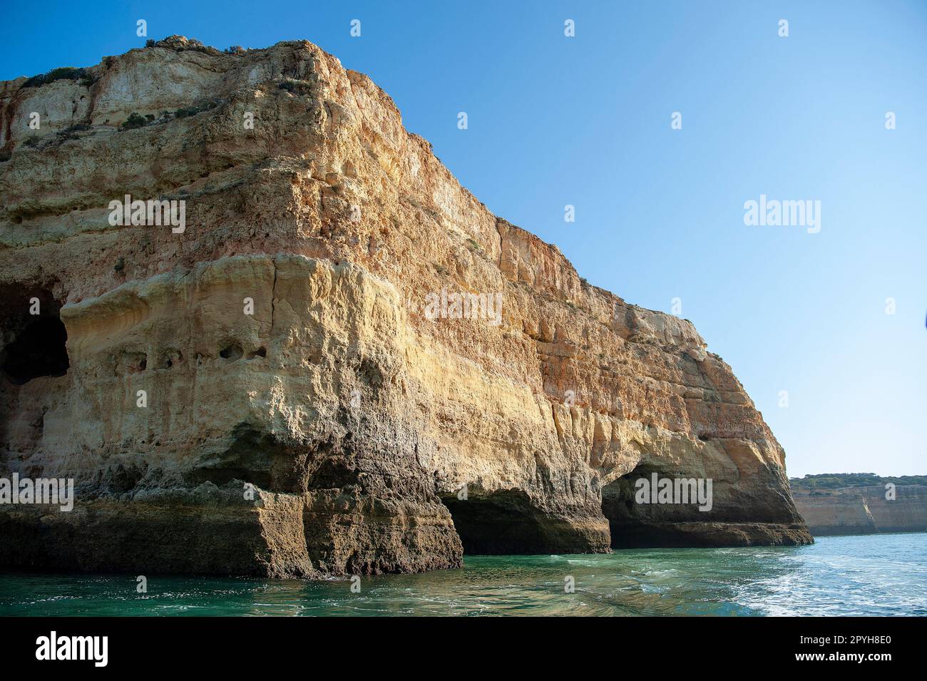Rock formations on the Algarve coast Stock Photo - Alamy