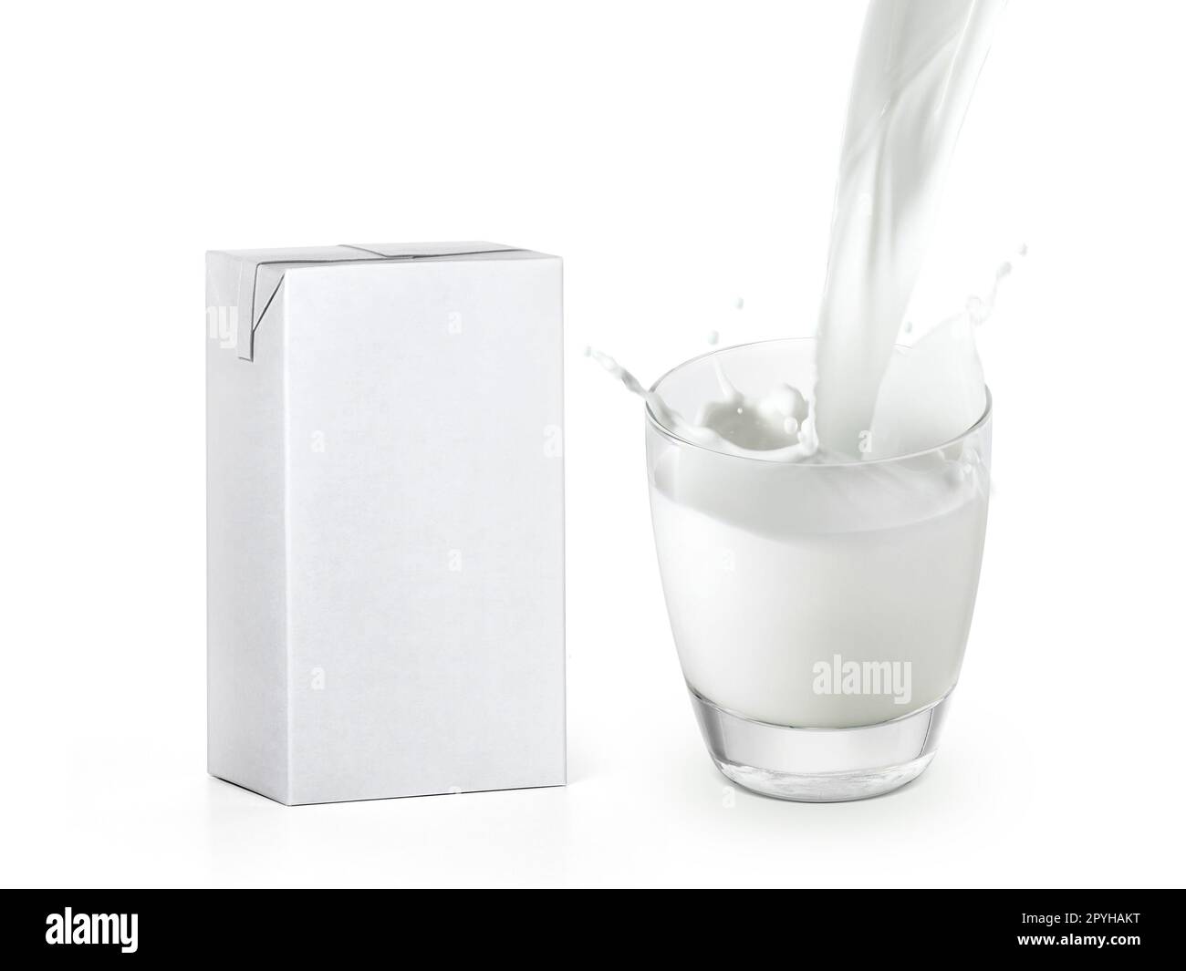 pouring a glass of milk creating splash, and packaging box isola Stock ...