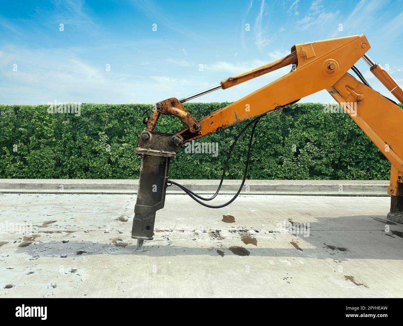 Pneumatic bucket hi-res stock photography and images - Alamy