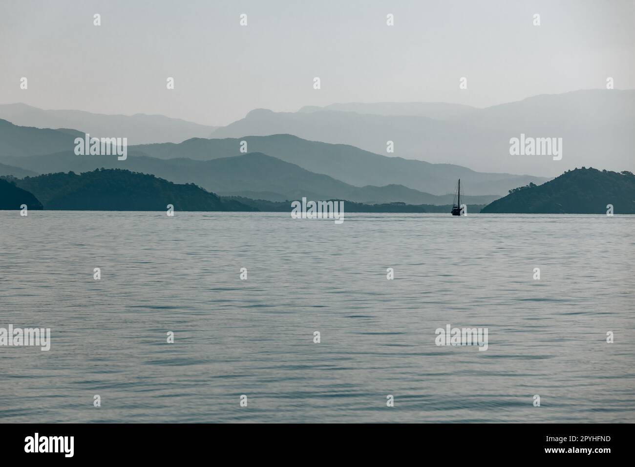 Sailboat landscape hi-res stock photography and images - Alamy