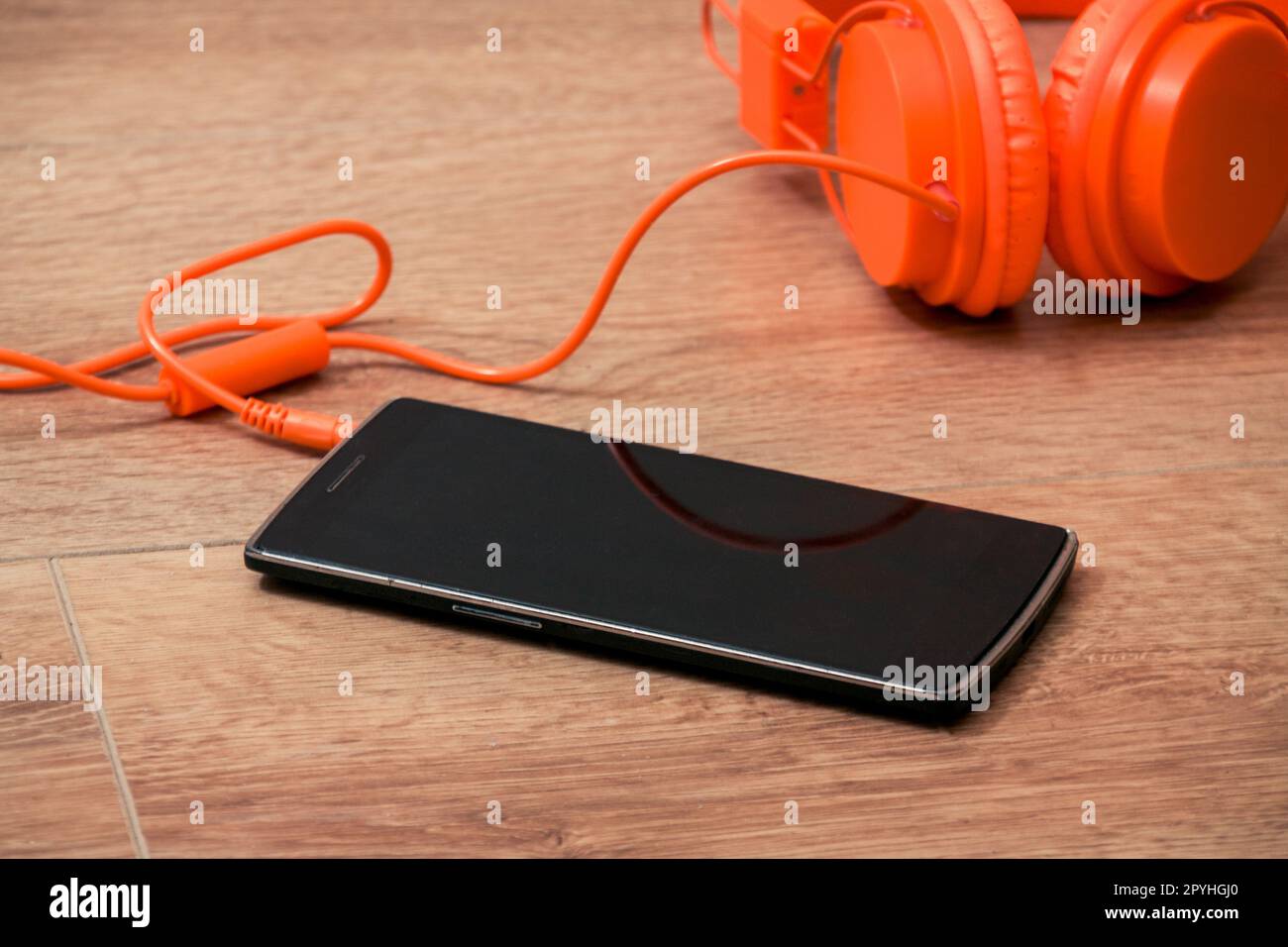 Headset modern hi-res stock photography and images - Alamy