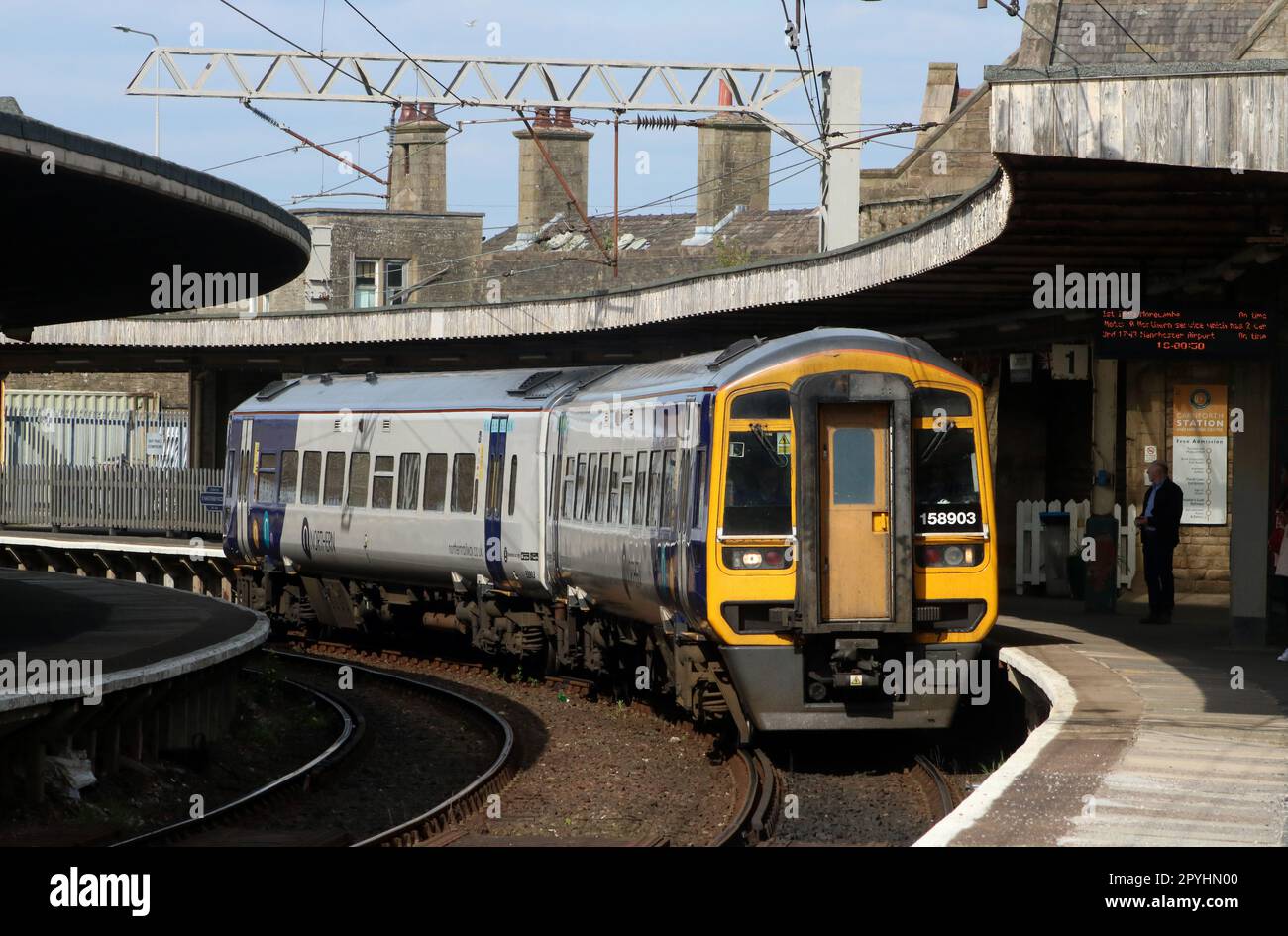 Northern trains class 158 express sprinter diesel multiple-unit train ...