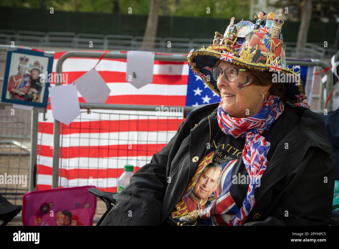 Custom royal portrait family hi-res stock photography and images - Alamy