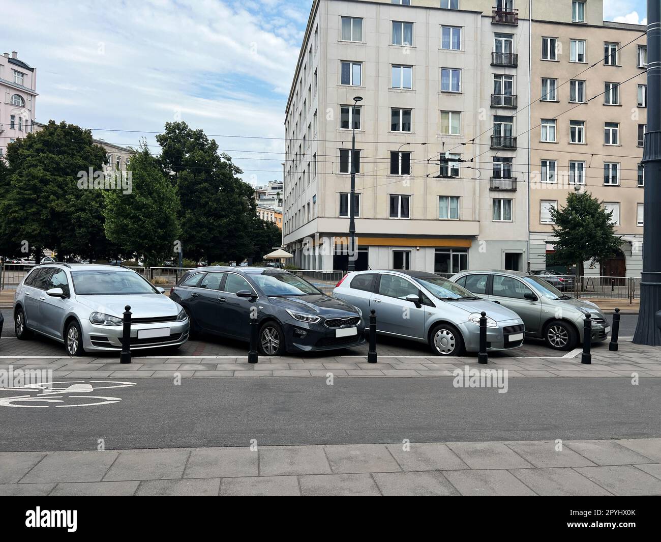 Modern cars parked on hi-res stock photography and images - Alamy