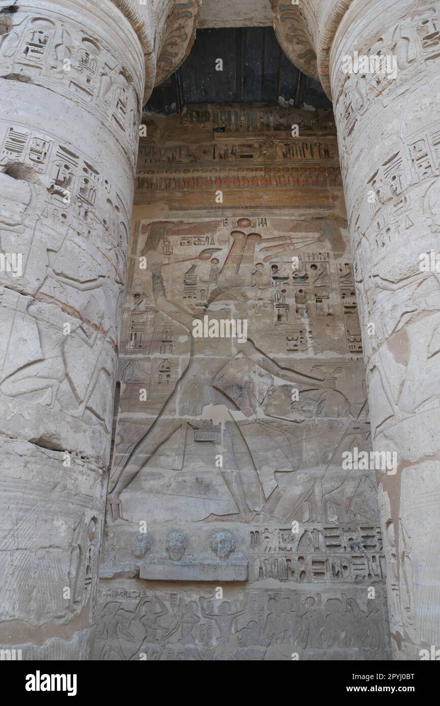 Smiting hi-res stock photography and images - Alamy