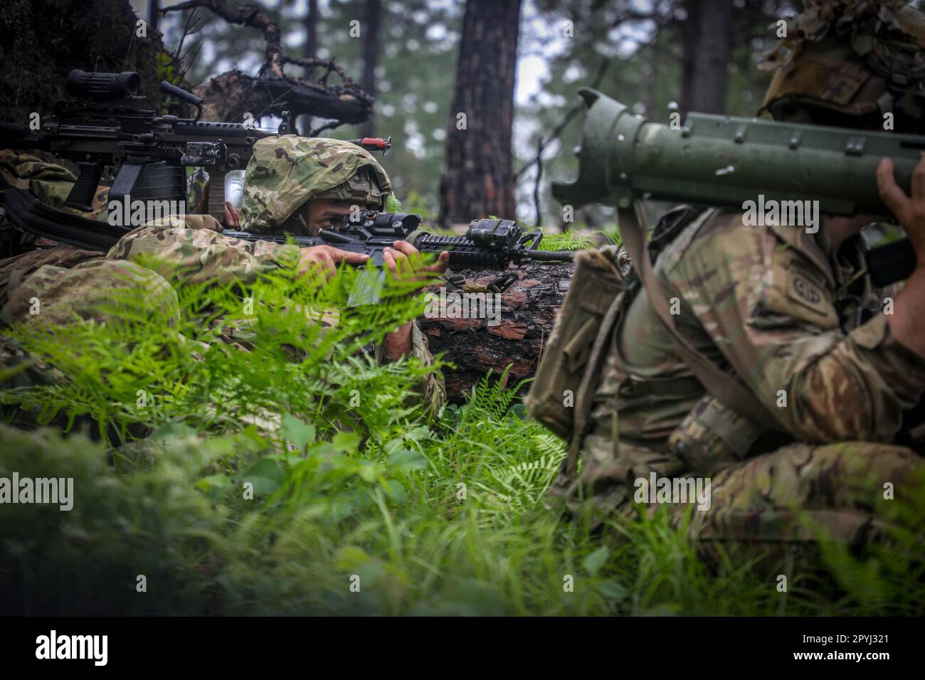505th parachute infantry regiment hi-res stock photography and images ...