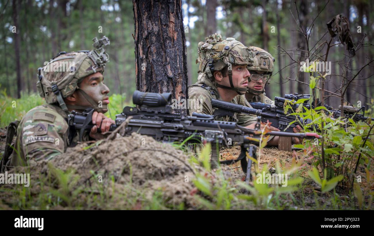 505th parachute infantry regiment hi-res stock photography and images ...