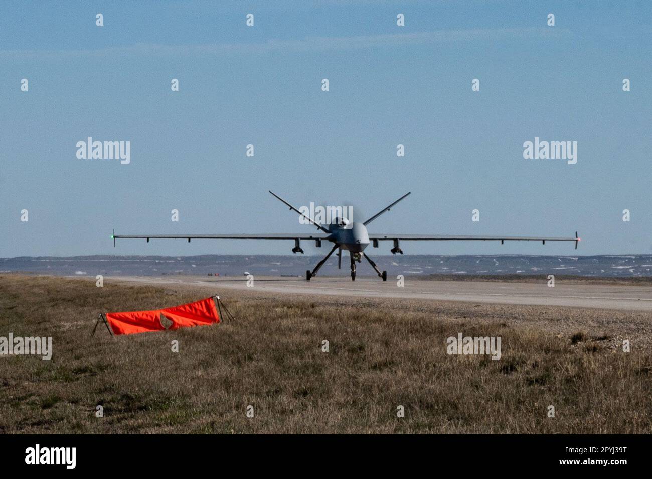 An MQ-9 Reaper lands on Highway 287 during Exercise Agile Chariot ...