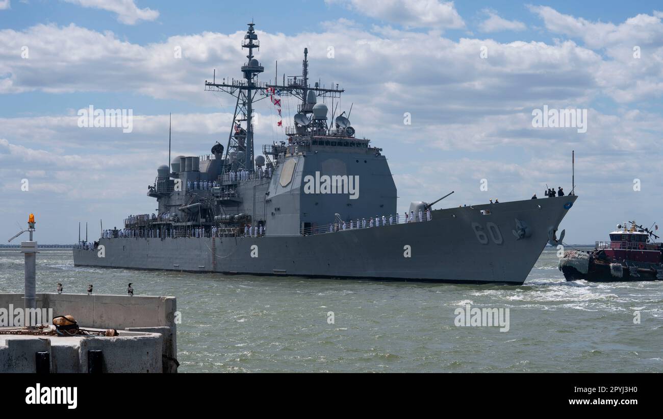 NORFOLK, Va. - The Ticonderoga-class guided-missile cruiser USS ...