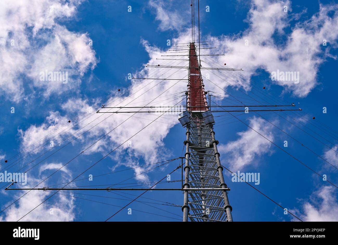 PRODUCTION - 03 May 2023, Brandenburg, Klettwitz: The 300 meter high ...