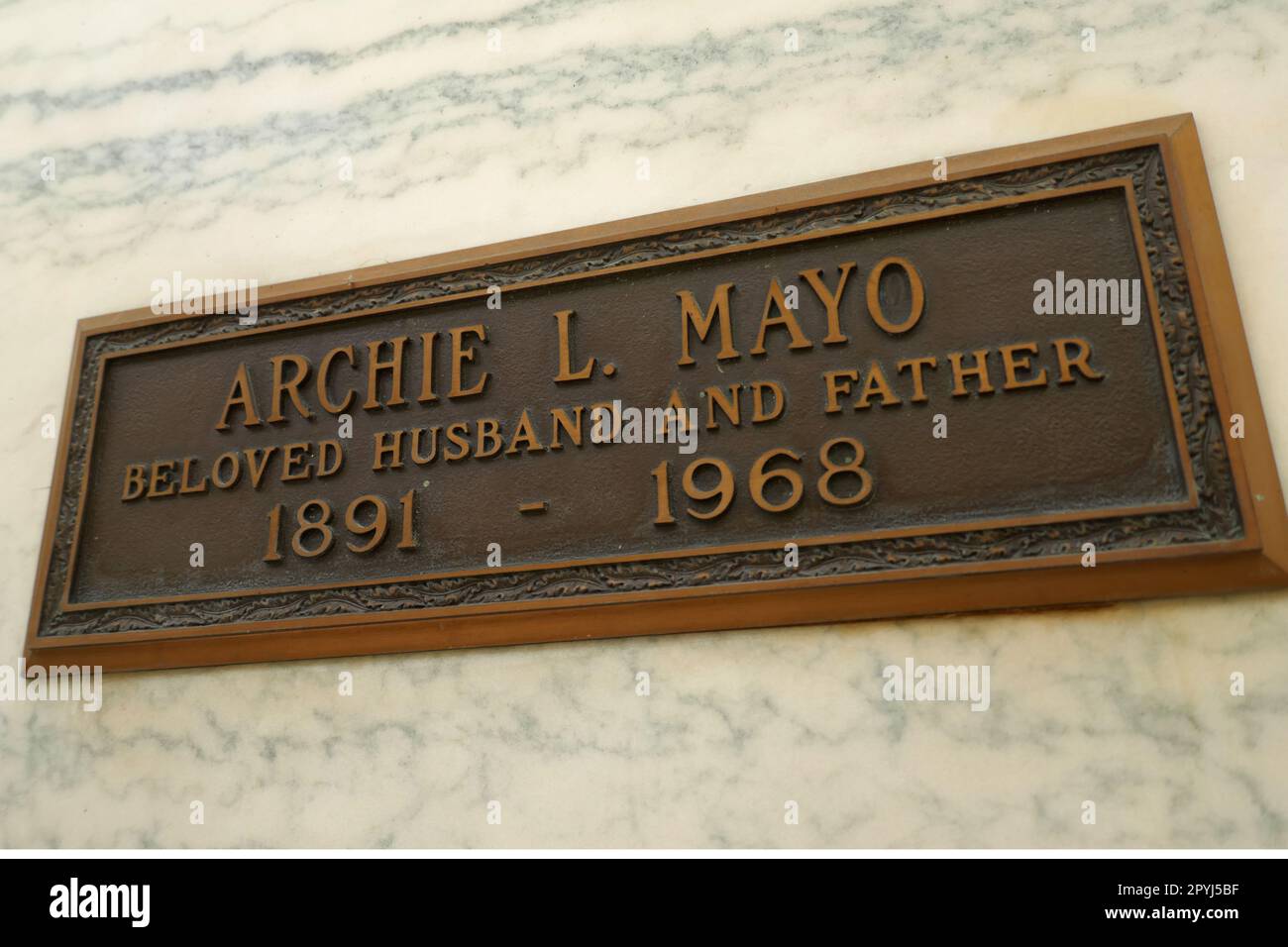 Los Angeles, California, USA 1st May 2023 Director Archie Mayo Grave in ...