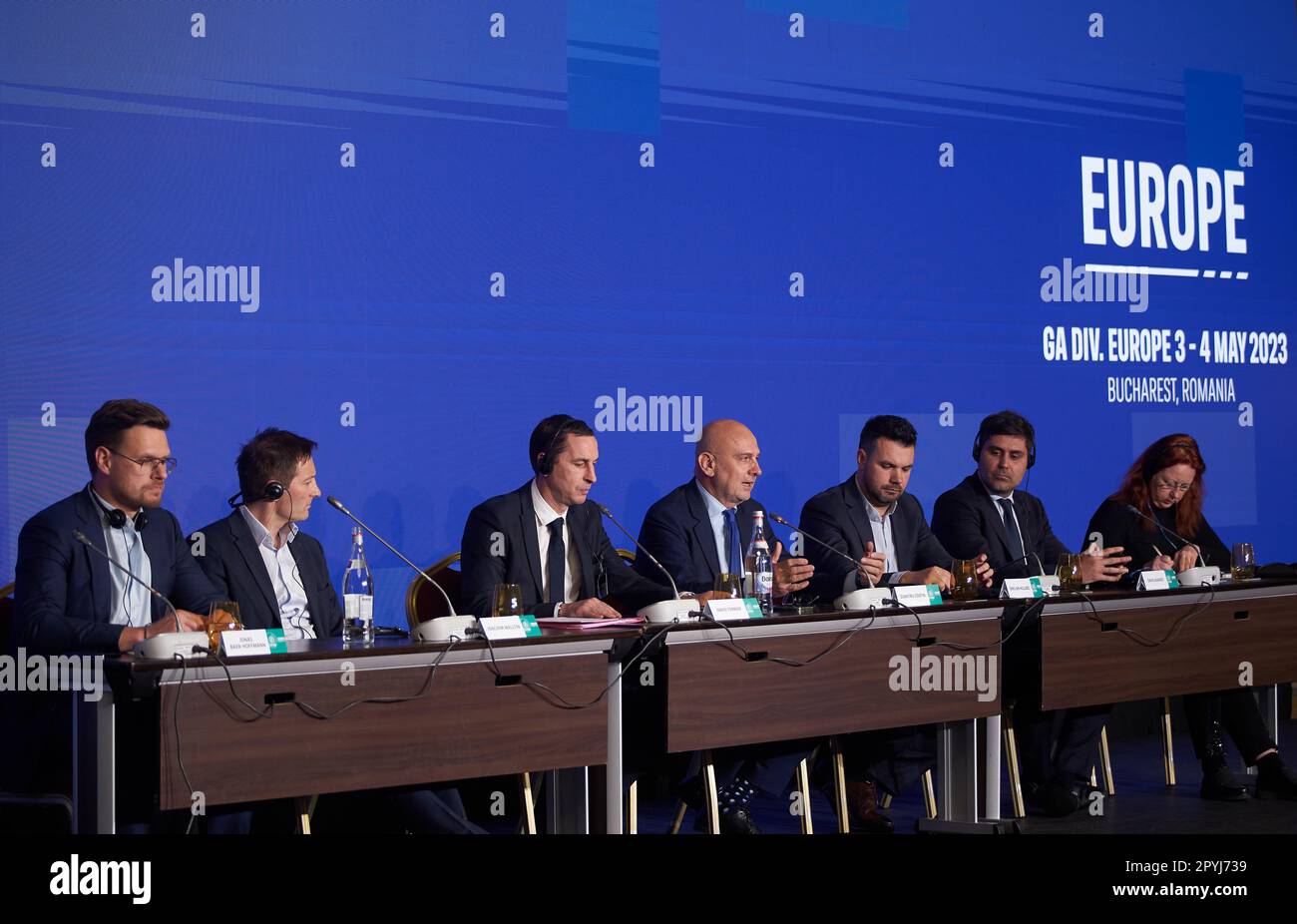 Association de footballeurs professionnels hi-res stock photography and ...