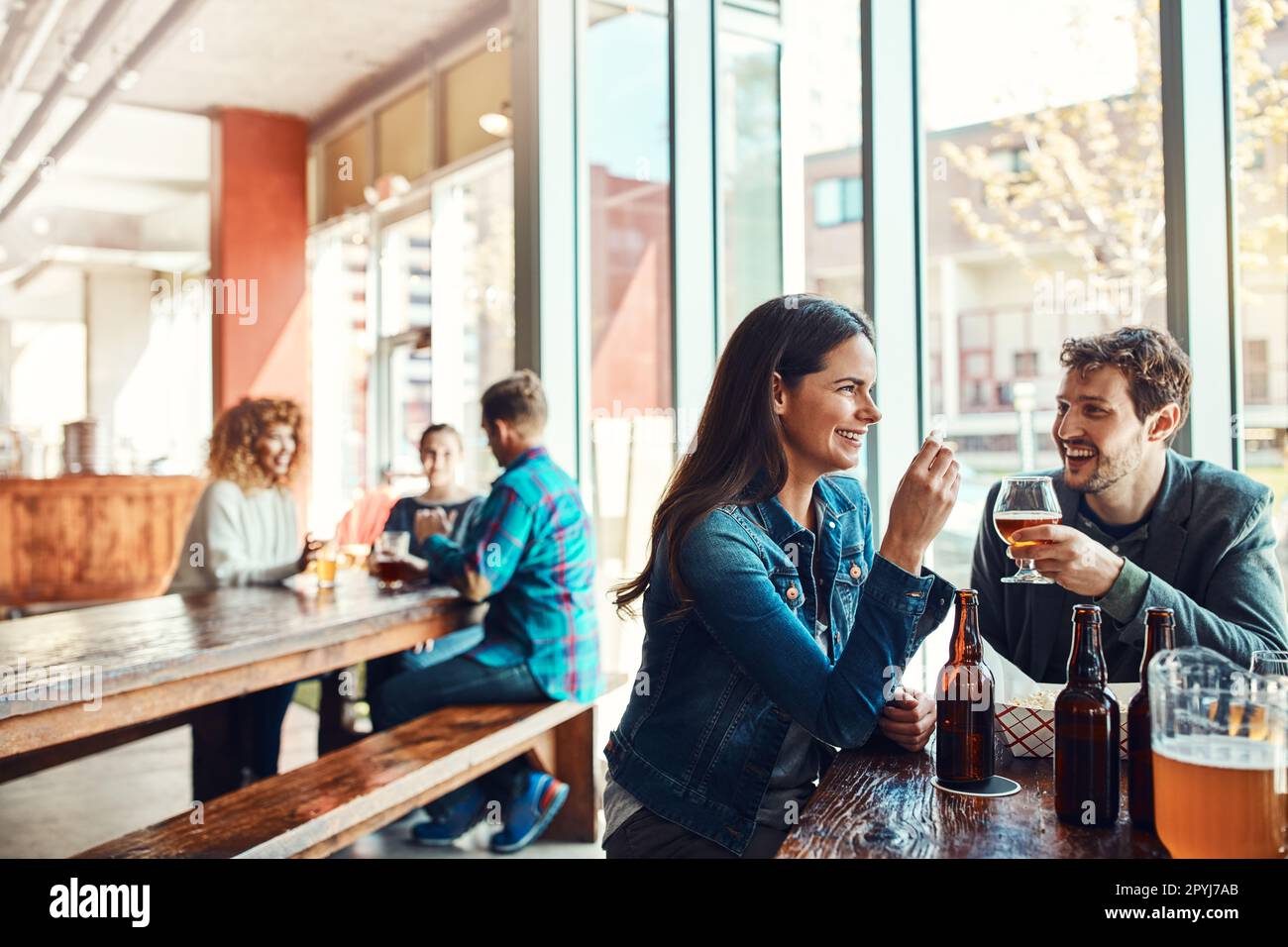 Boring bar hi-res stock photography and images - Alamy