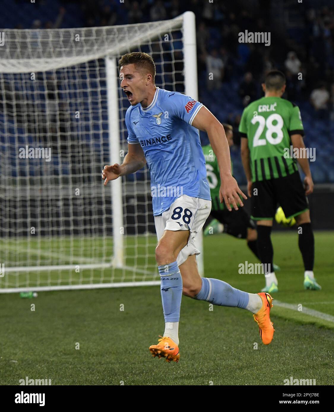 Toma basic hi-res stock photography and images - Alamy