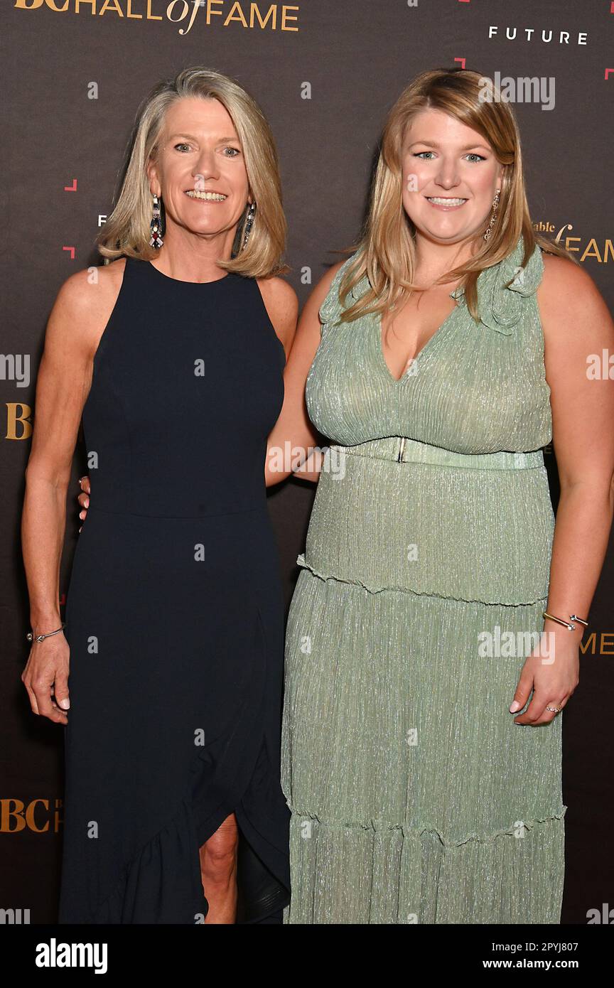 New York, New York, USA on May 3, 2023. Cindy Thompson and daughter ...