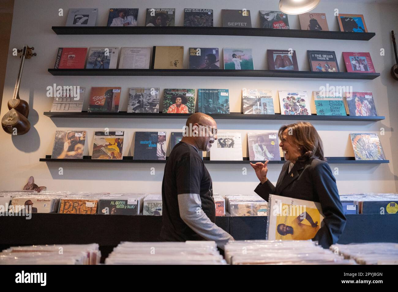 Record store owner hi-res stock photography and images - Alamy