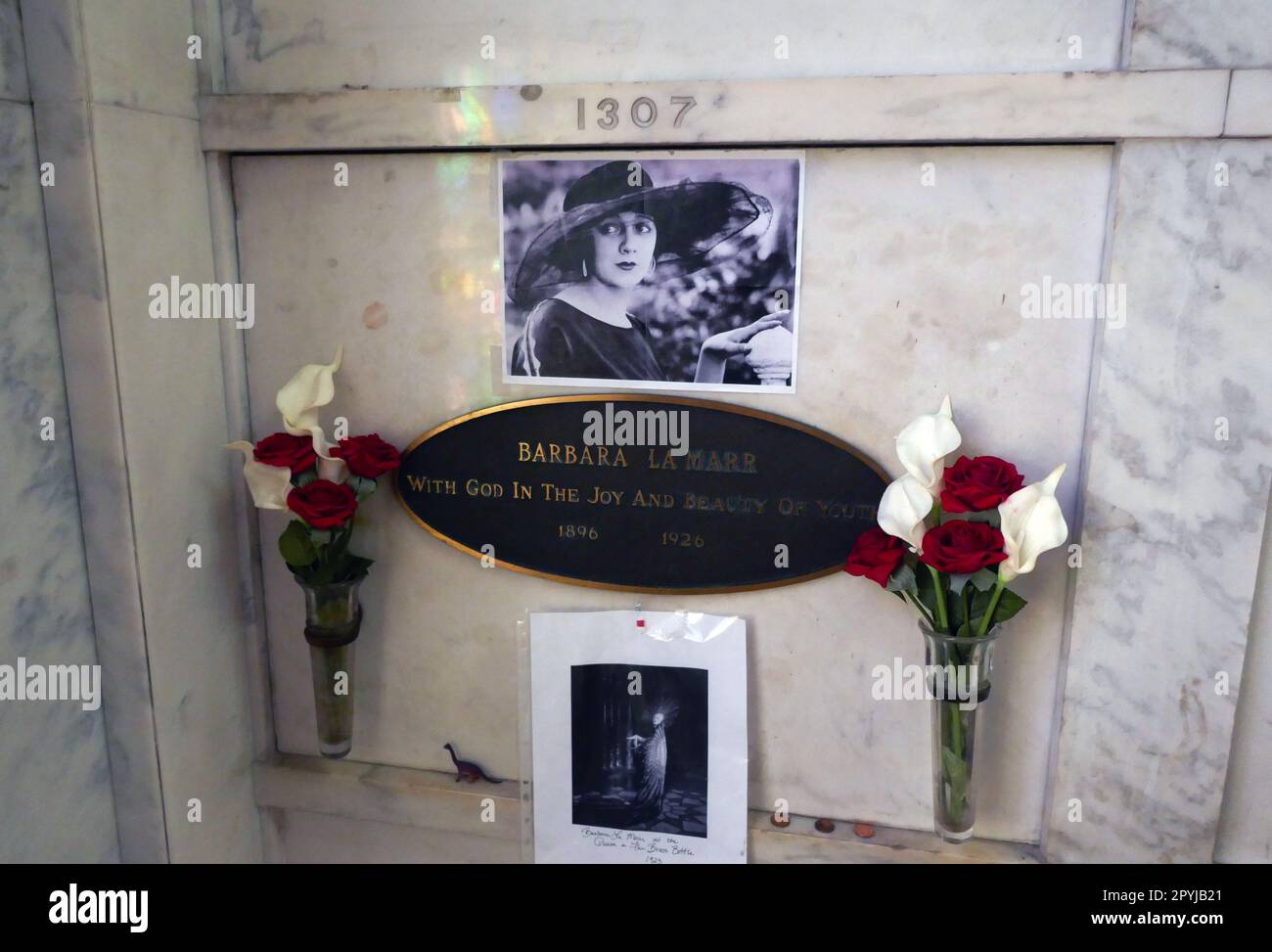 Los Angeles, California, USA 1st May 2023 Actress Barbara La Marr Grave ...