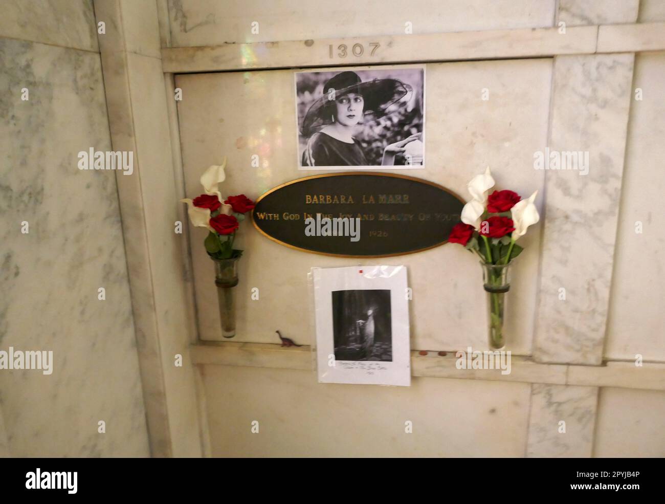 Los Angeles, California, USA 1st May 2023 Actress Barbara La Marr Grave ...