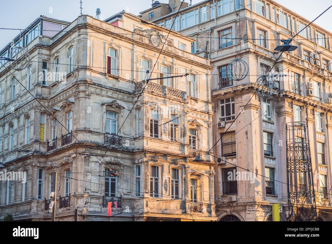 Istanbul architecture. Old buildings in the city center Stock Photo - Alamy