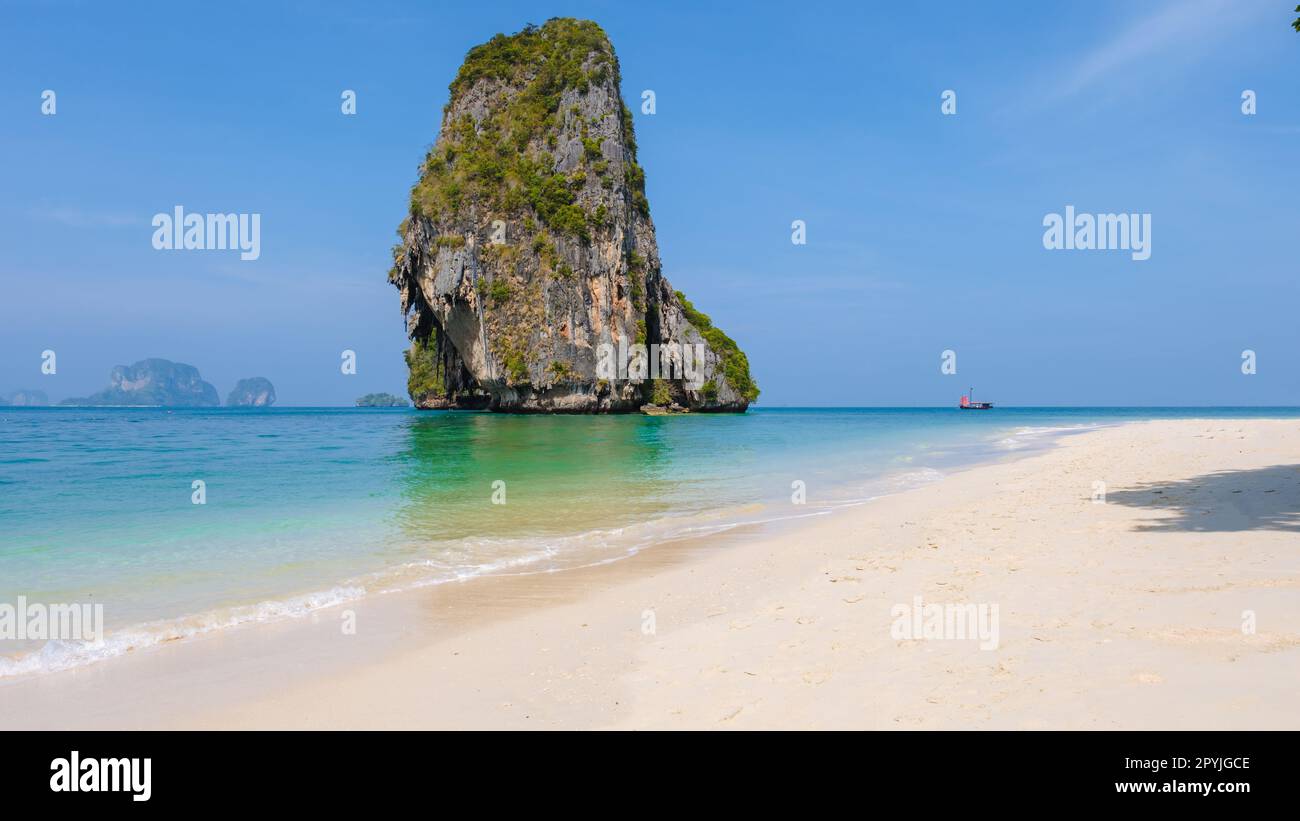 Railay Beach Krabi Thailand, the tropical beach of Railay Krabi ...