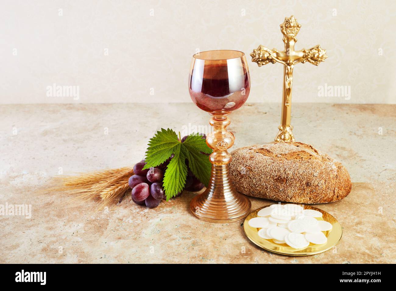 Communion Still life with chalice of wine and bread Stock Photo - Alamy