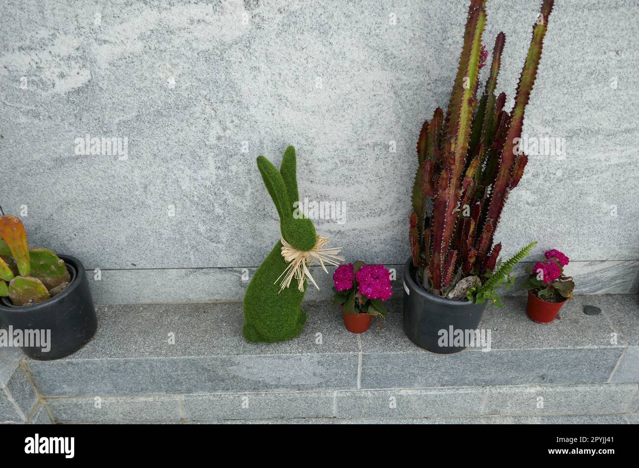 Los Angeles, California, USA 1st May 2023 Actor Mickey Rooney Grave at ...