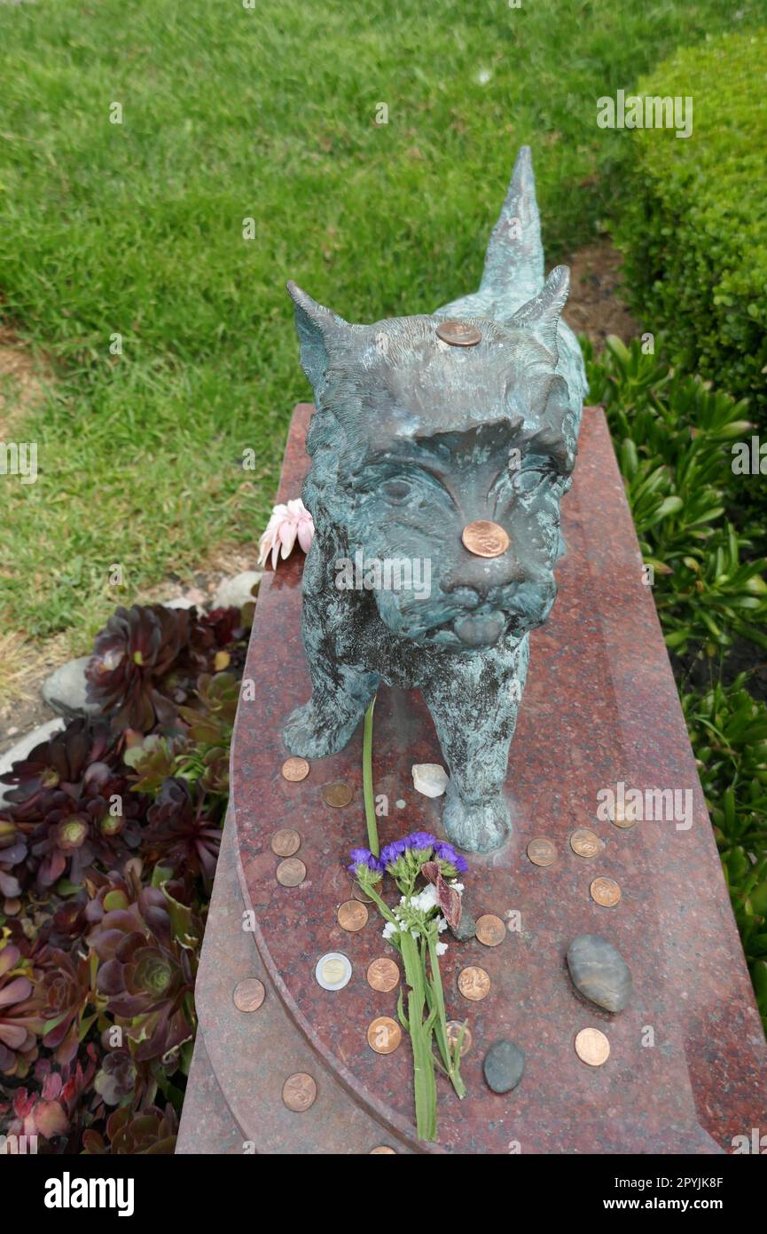 Los Angeles, California, USA 1st May 2023 Toto Memorial Statue at ...