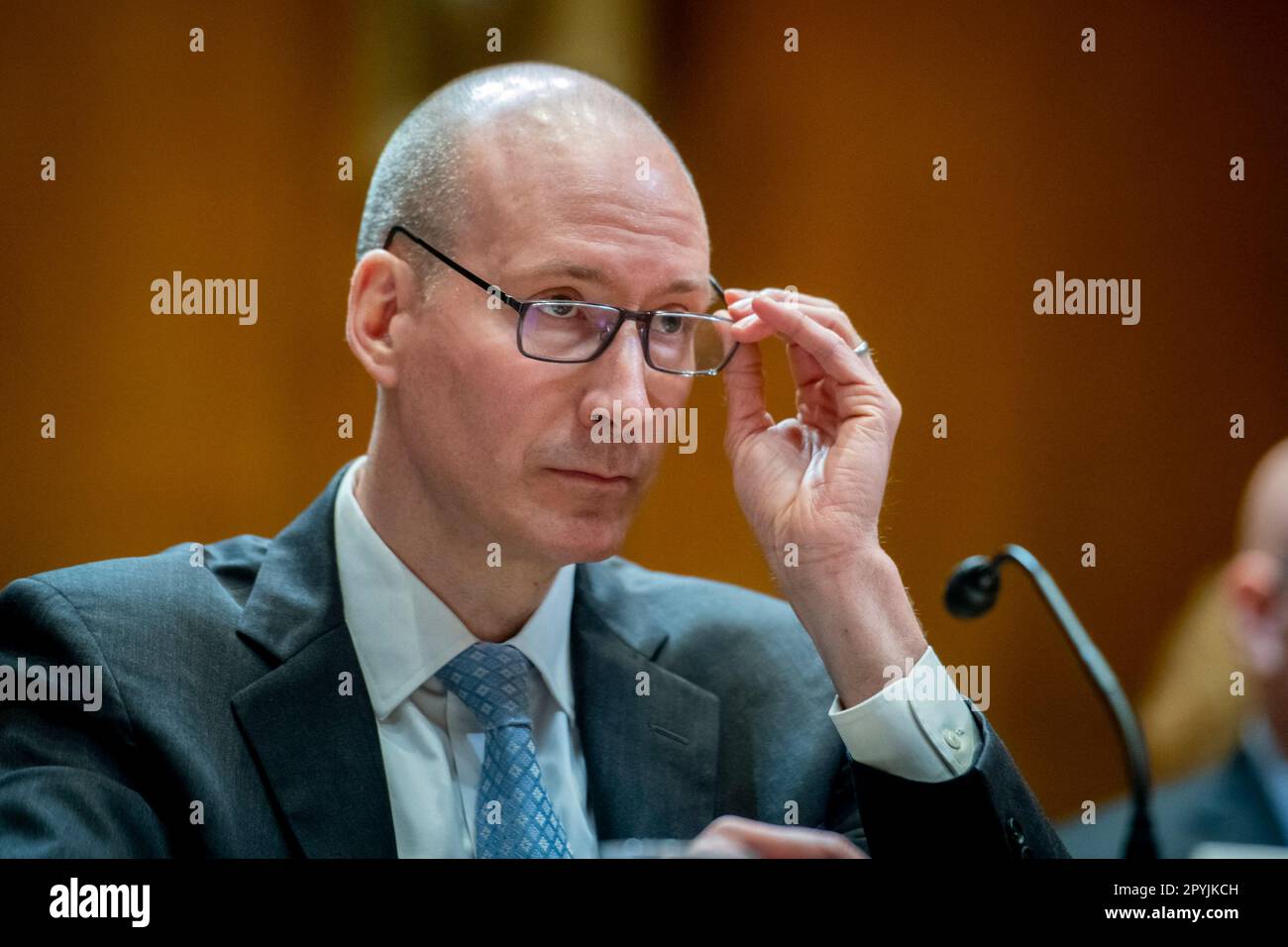 Deputy energy secretary david turk hi-res stock photography and images ...
