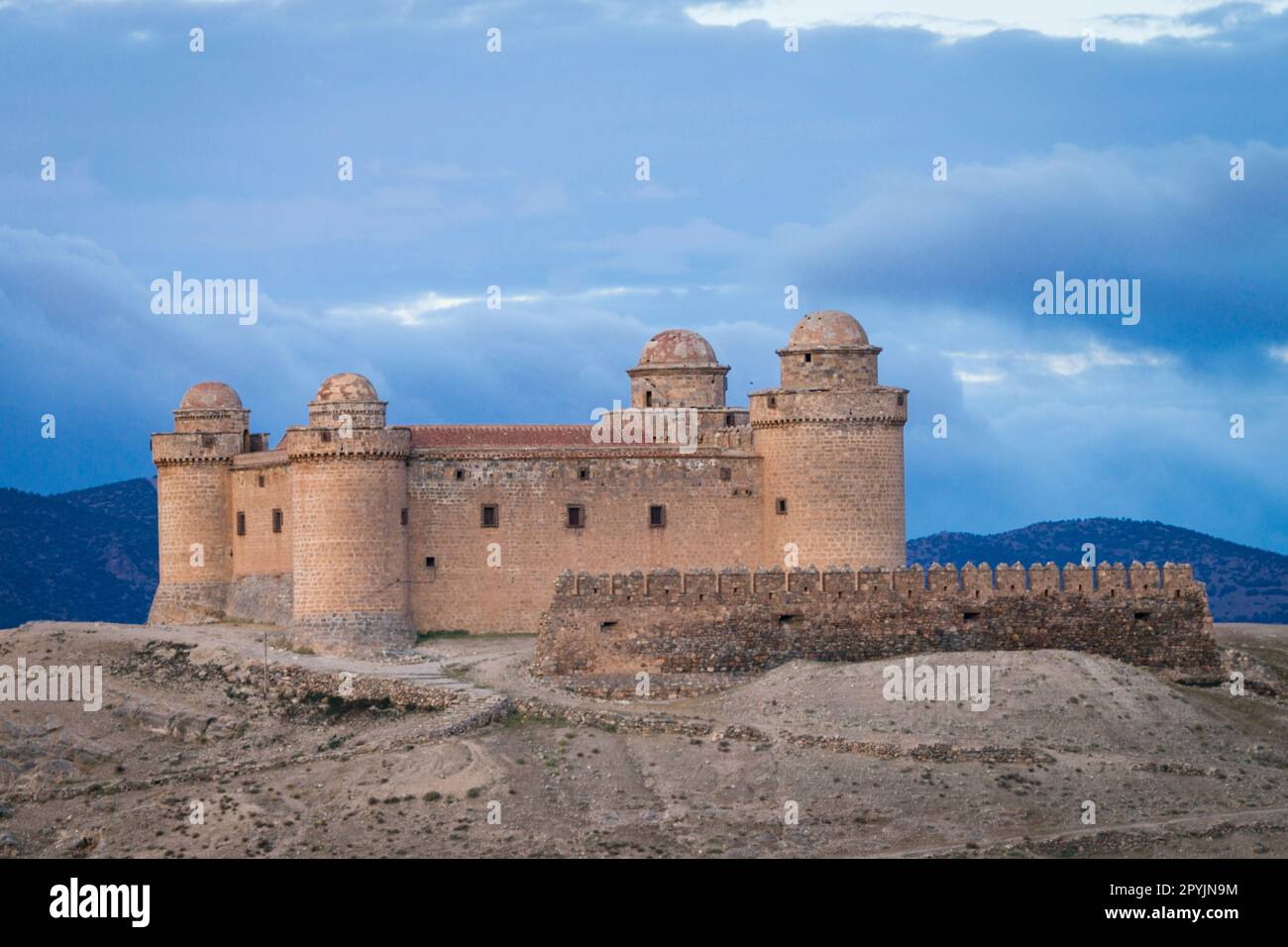 castillo de La Calahorra ,marquesado del Cenete,municipio de La ...