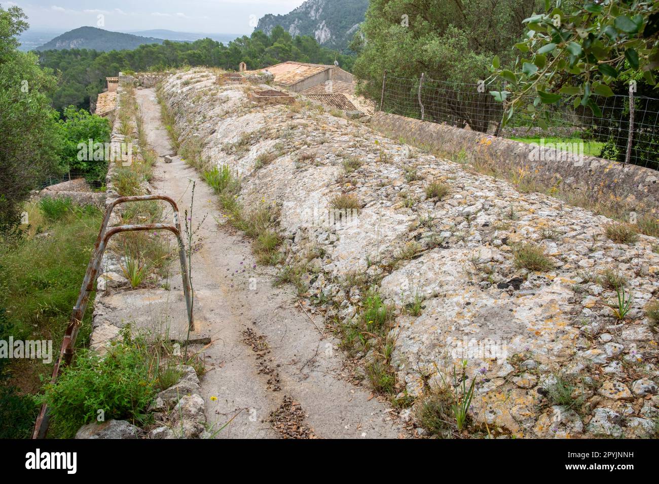 aljibe tradicional, Son Ferrà, Esporles, Paraje natural de la Serra de ...