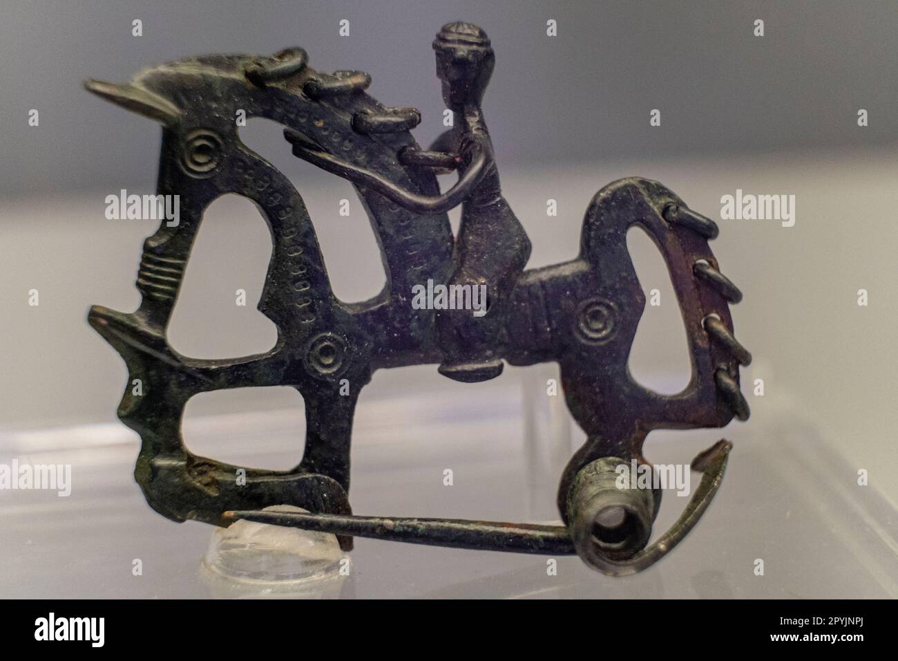 fibula de caballito, numancia, Garray, siglo II a.C, museo Numantino de ...