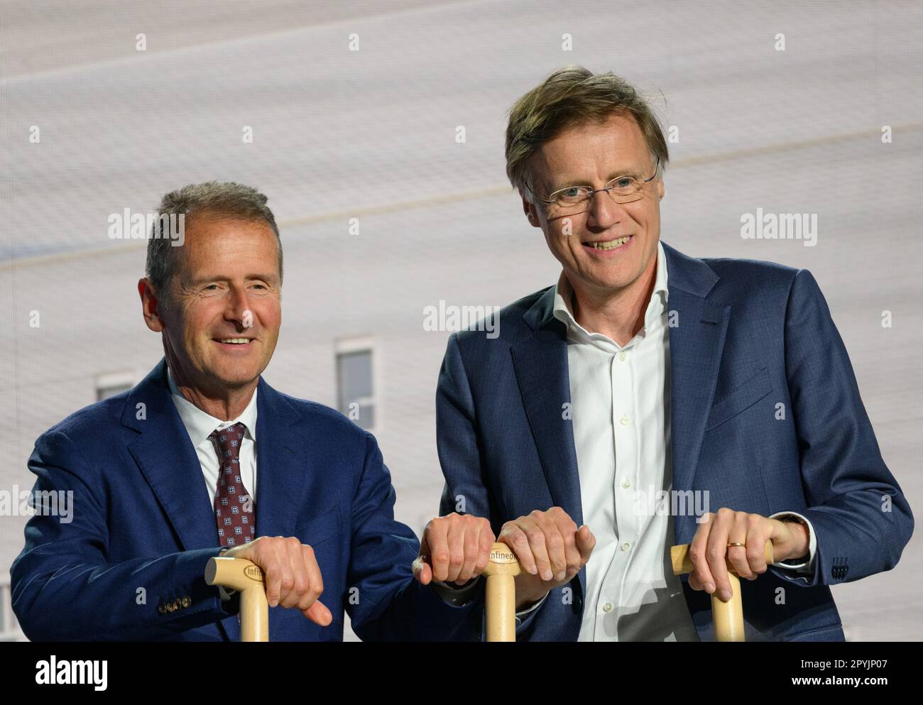 Dresden, Germany. 02nd May, 2023. Jochen Hanebeck (r) CEO of Infineon ...