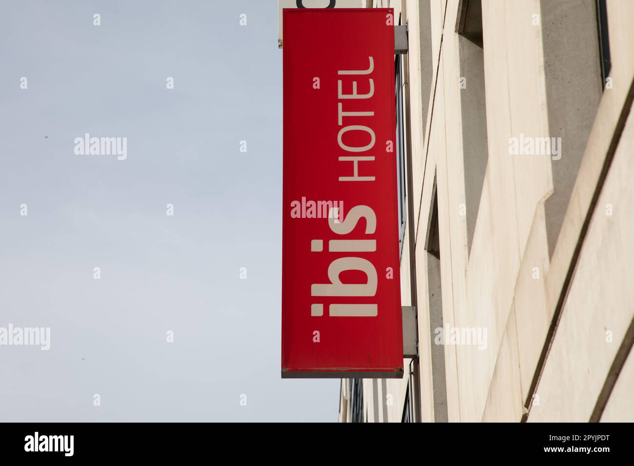 Bordeaux , Aquitaine France - 05 01 2023 : Ibis hotel sign red logo ...