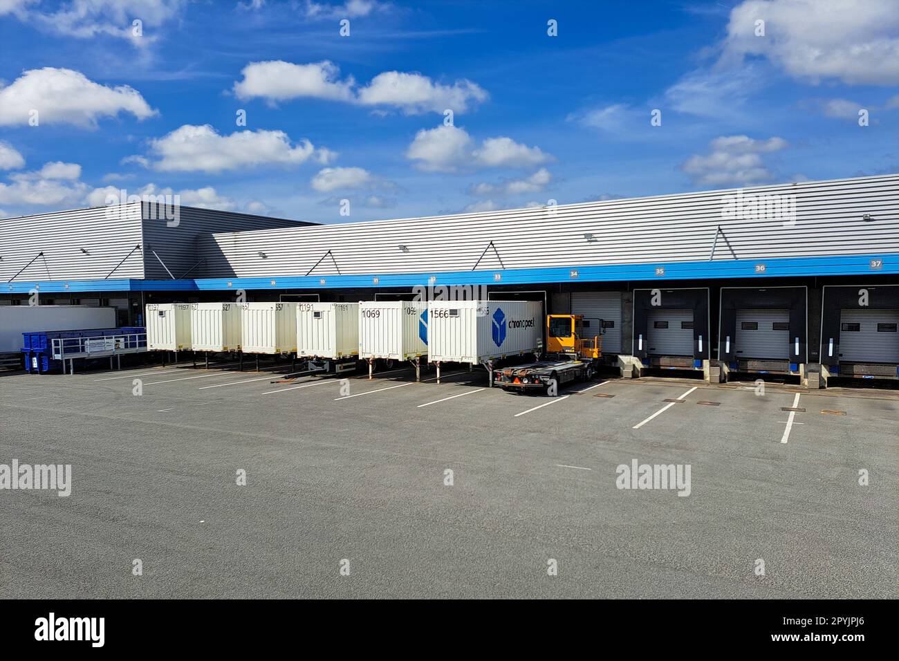 Chronopost logo hi-res stock photography and images - Alamy