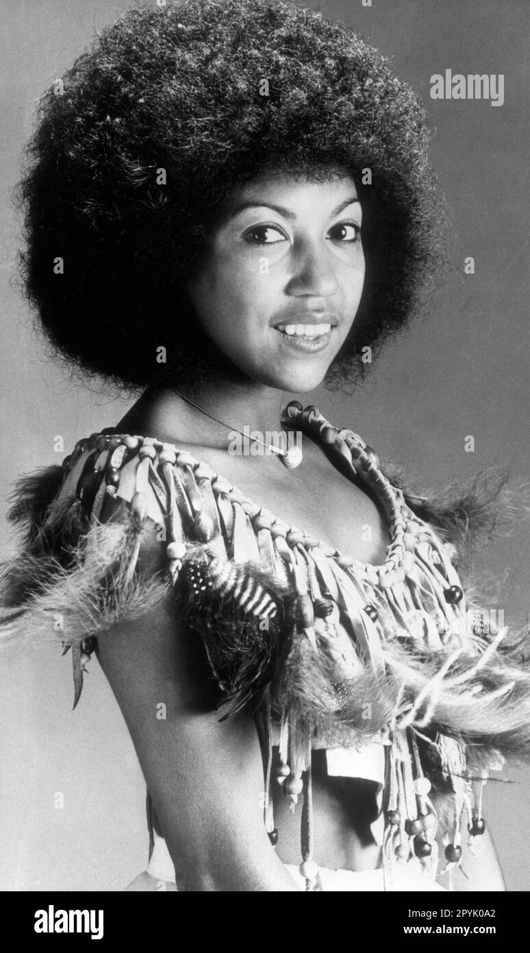 Linda lewis Black and White Stock Photos & Images - Alamy