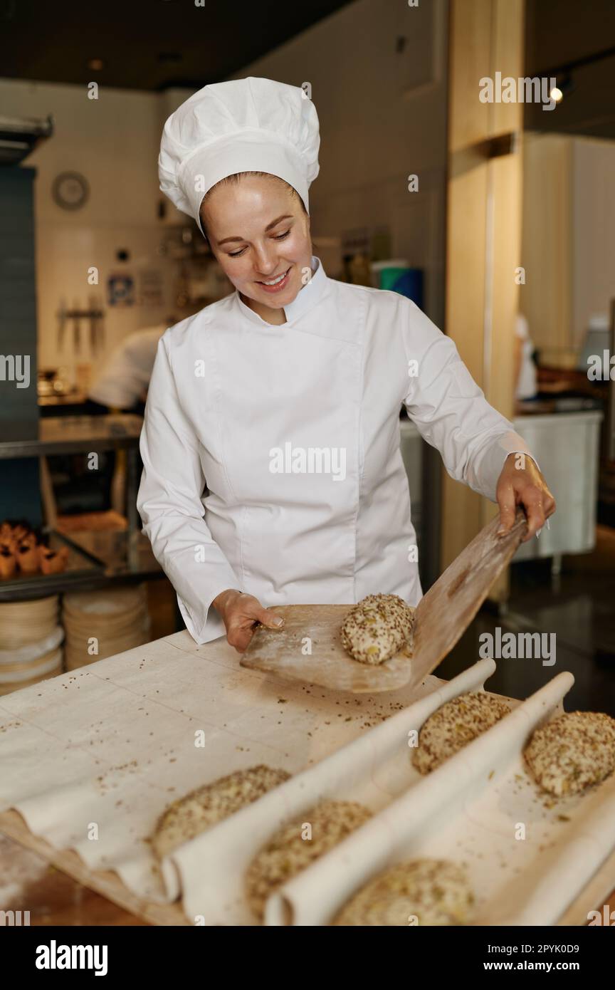Bread making factory hi-res stock photography and images - Alamy