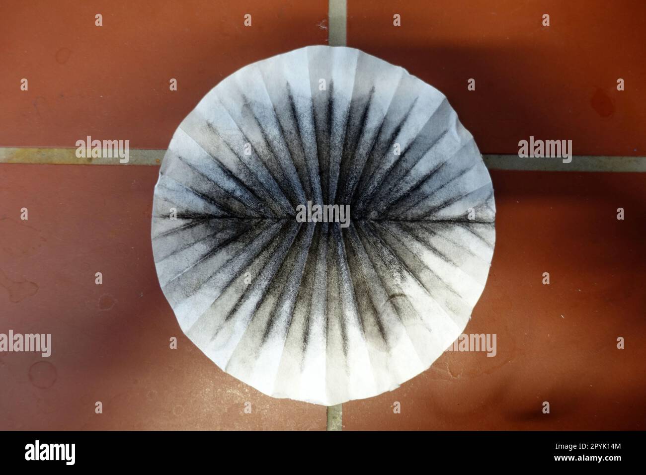 Faltenfilter hi-res stock photography and images - Alamy