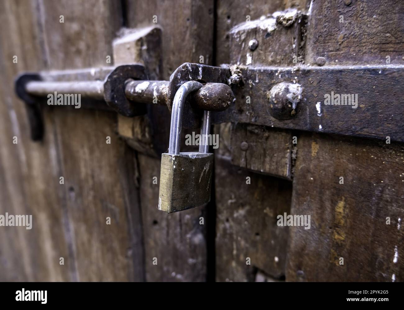 Old and rusty padlock Stock Photo - Alamy