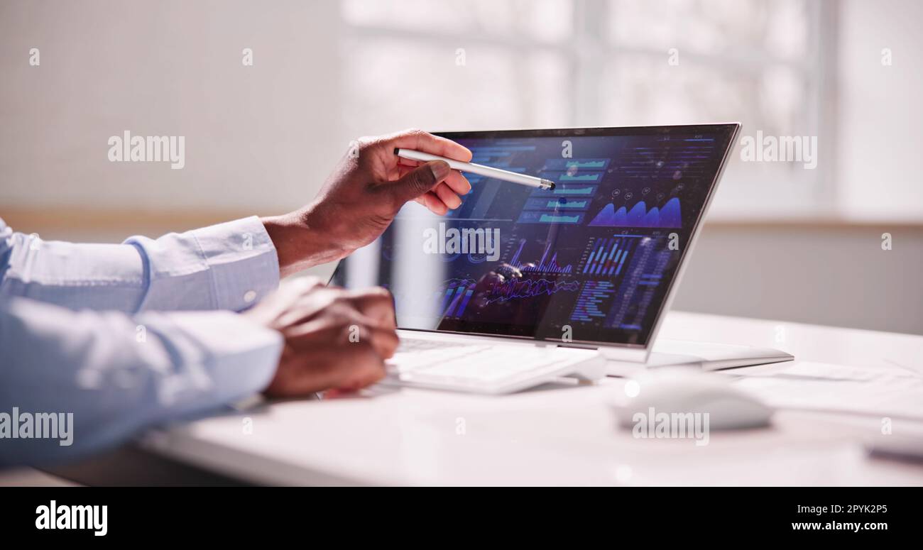 Data Analyst Using Data Analytics KPI Stock Photo - Alamy