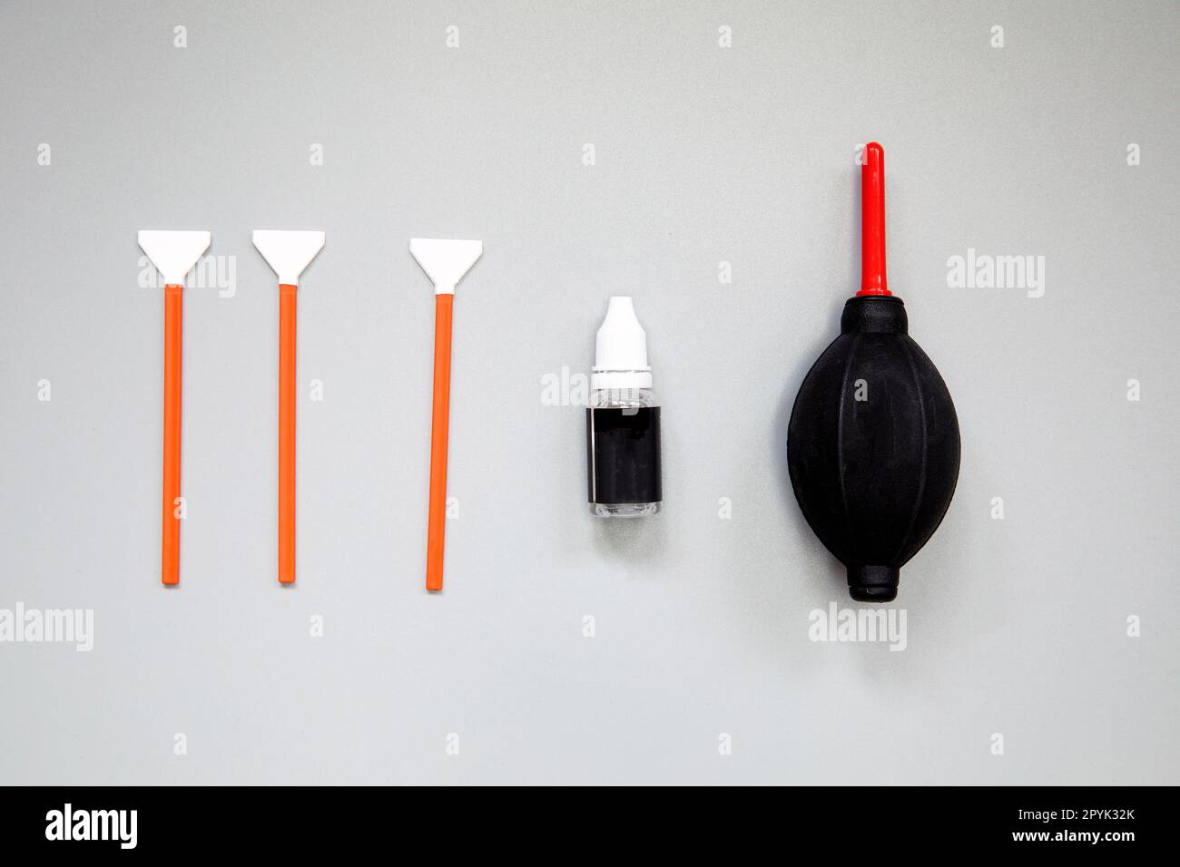 Sensor cleaning kit, Layout of cleaning kit for digital cameras ...