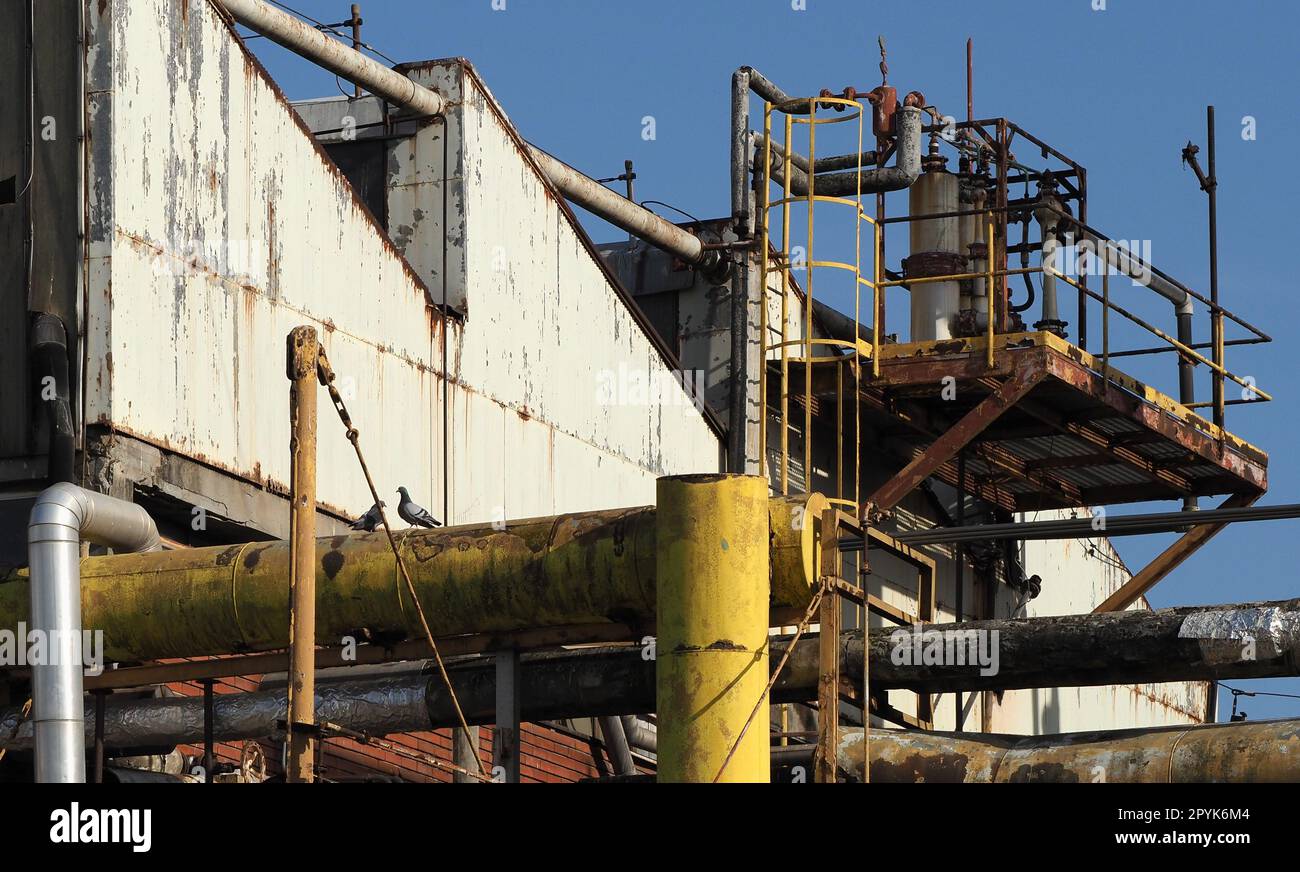 abandoned factory ruins Stock Photo - Alamy