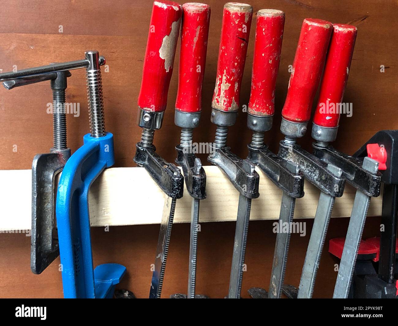 Carpentry workshop hi-res stock photography and images - Alamy