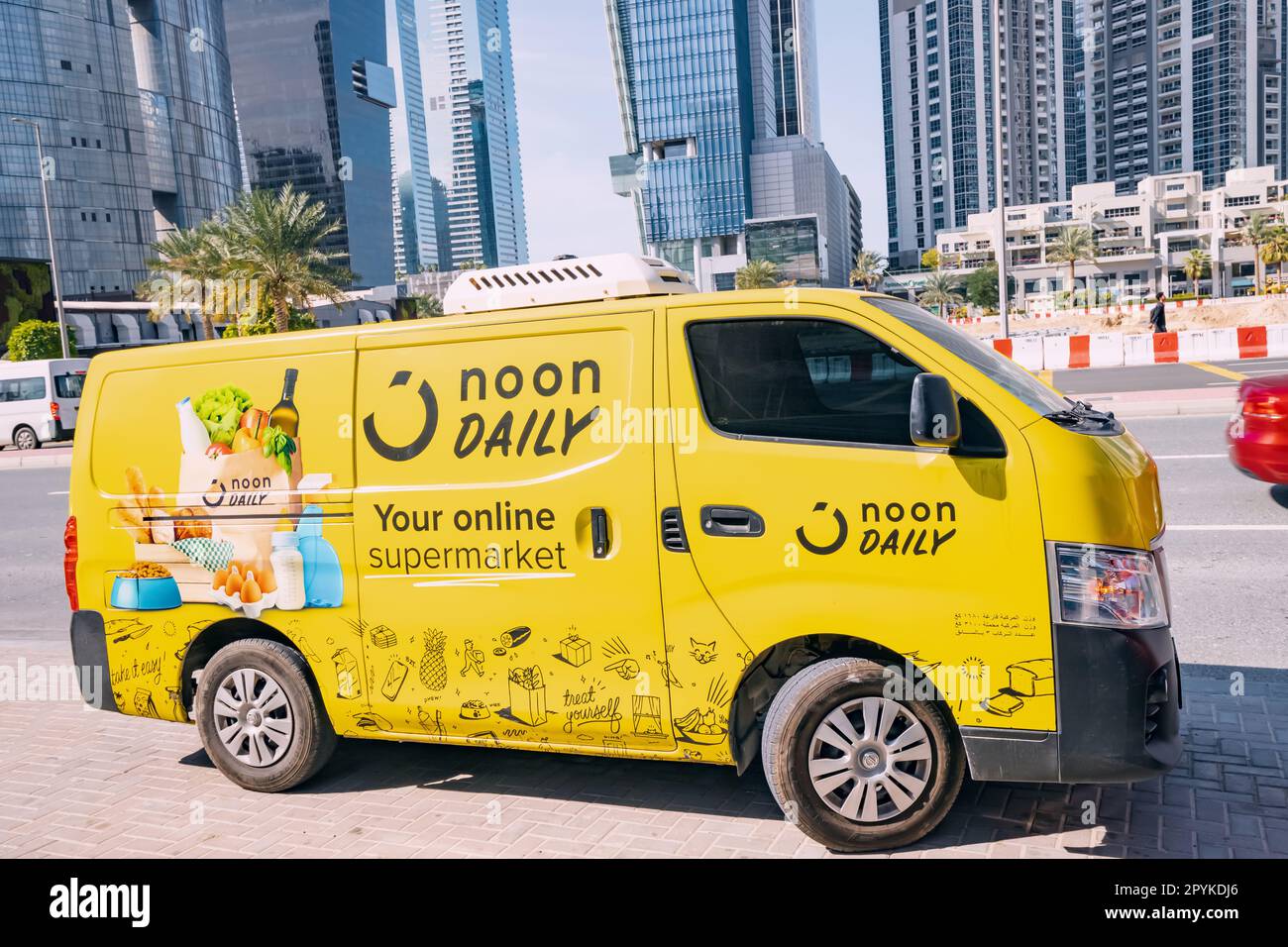 Organic food delivery van hi-res stock photography and images - Alamy