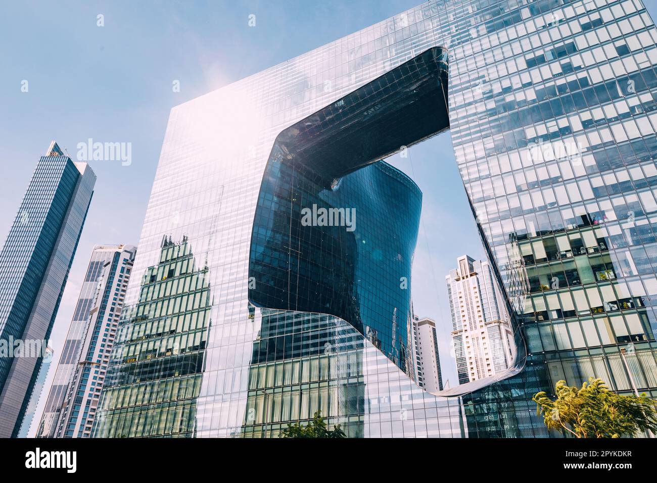Opus building dubai hi-res stock photography and images - Alamy
