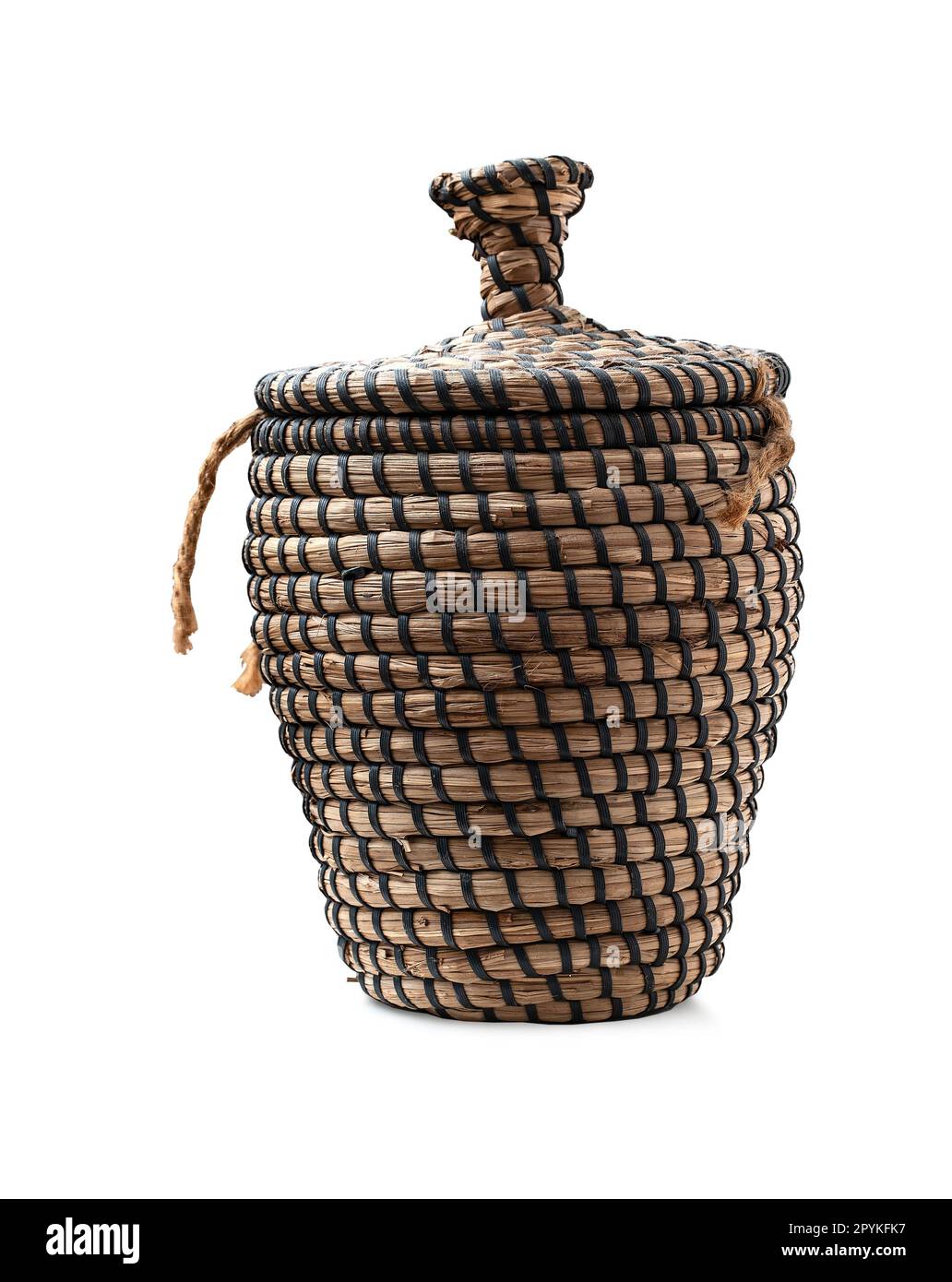 wicker straw vase with lid isolated on white Stock Photo - Alamy wicker straw vase with lid isolated on white Stock Photo - Alamy